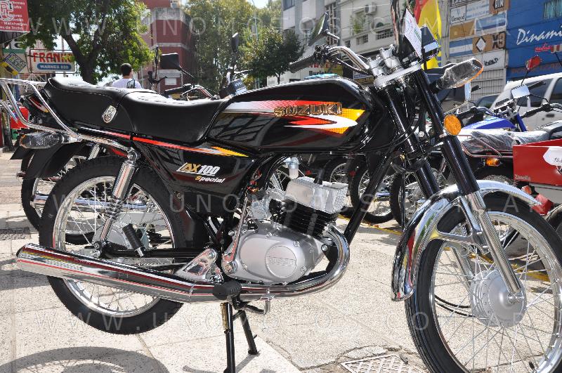 Suzuki AX100